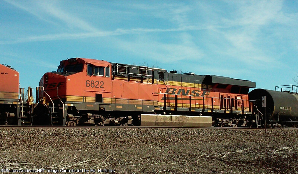 BNSF 6822